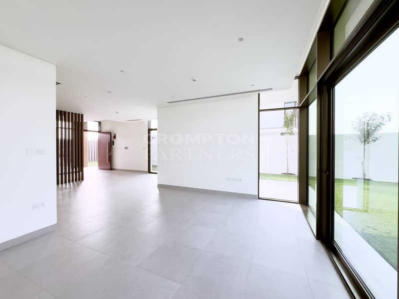 Park side | Corner | Prime Location I Brand New | Bayut.com