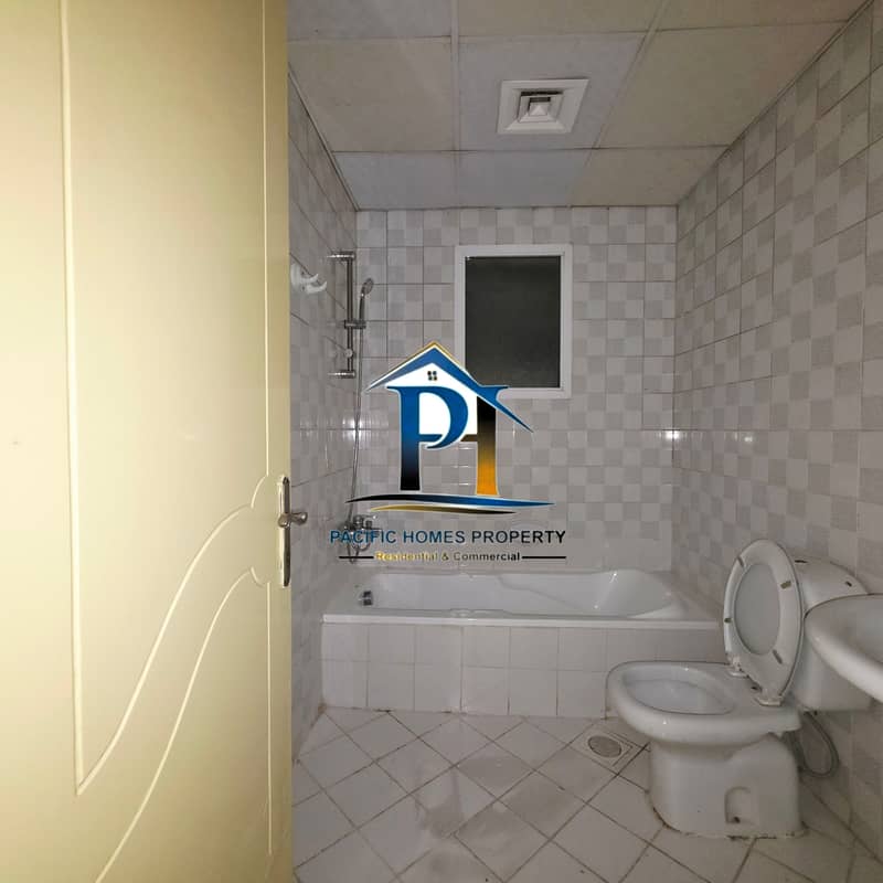 Exchange Bachelor & Family Sharing allow 02 Bhk Apartment available ...