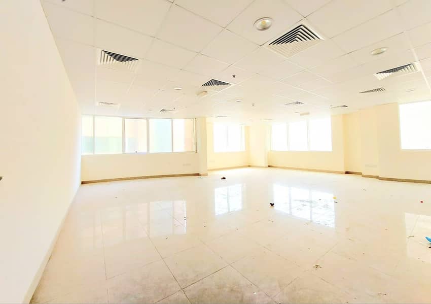 30 Days Free_Open View_Commercial Building_Easy Access To Dubai | Bayut.com
