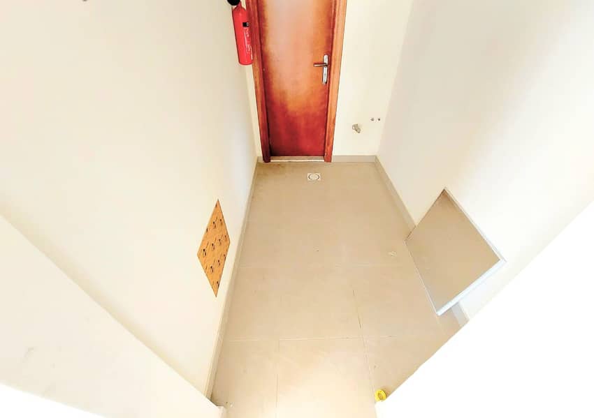 30 Days Free_Open View_Commercial Building_Easy Access To Dubai | Bayut.com