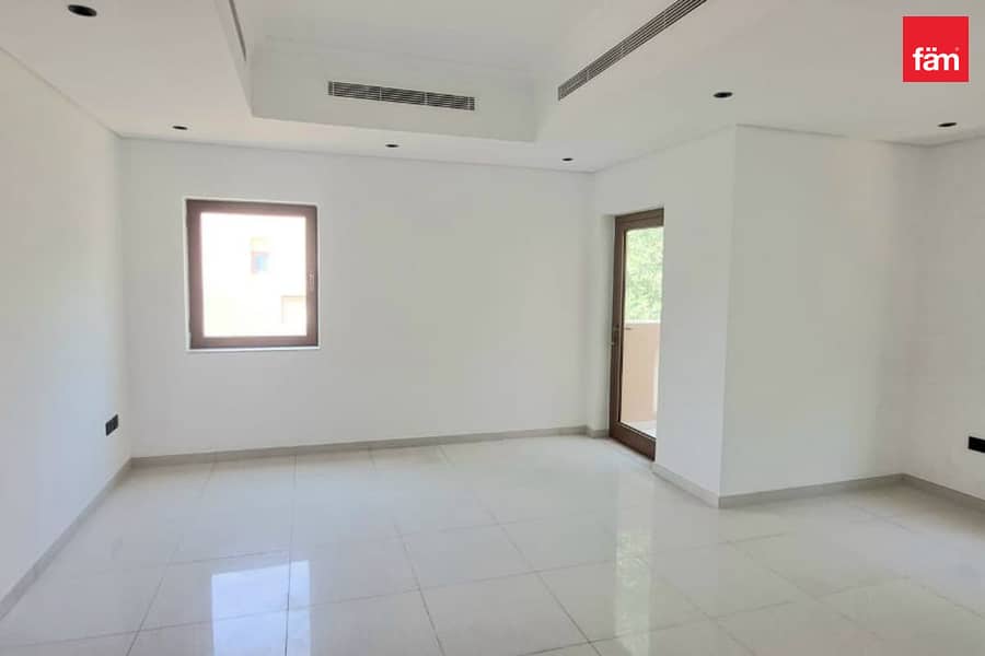 Internal | Corner Villa | Notice Served | Viewable | Bayut.com