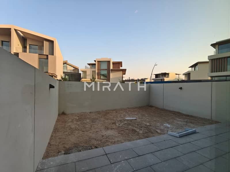 Brand New Luxury 3-Bedroom Townhouse | White Goods Included | Private ...