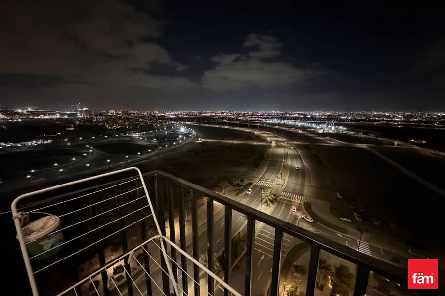 Enchanting 3br | Ready To Move | Walk To Metro | Bayut.com