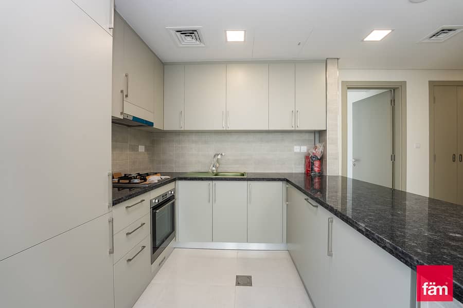 Spacious Layout | Near Mall | Kitchen Appliances | Bayut.com