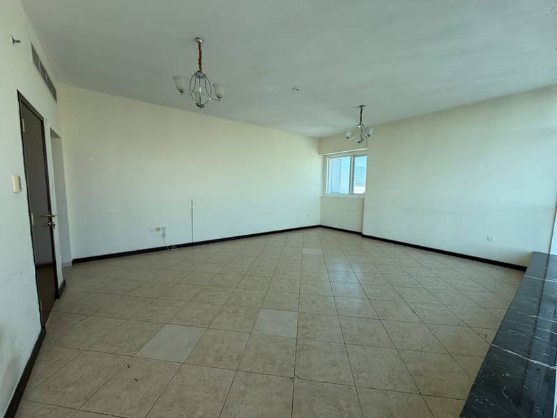 First occupancy with maid's room, air conditioning, gym, swimming pool ...