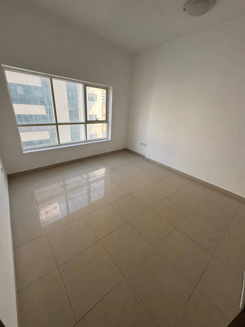 2 Spacious 3-bedroom apartment with a living room in Al Khan – only ...