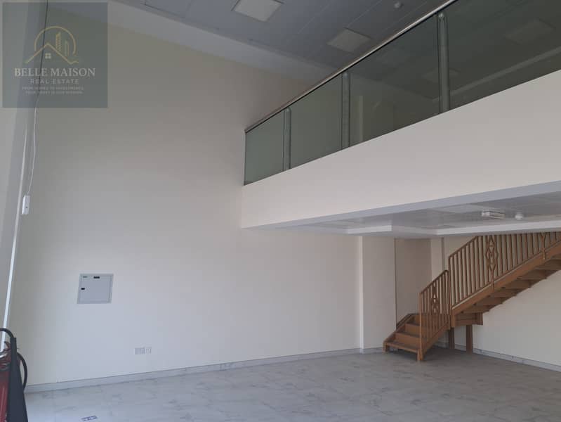 Large Mezzanine Retail Shop | 1,076 ft² / 100 m² | Old Town Ras Al ...