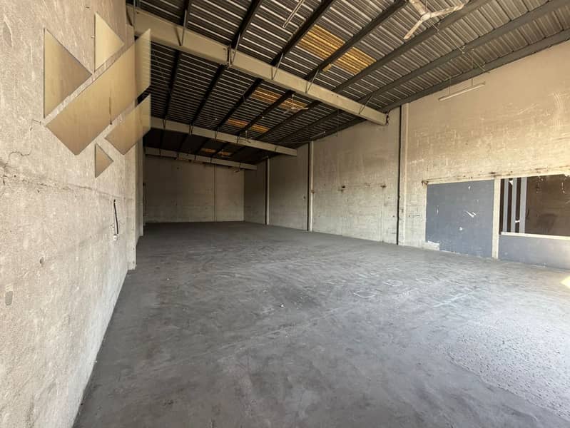 Warehouse suitable as a garage or any other activity, 3,000 sq. ft ...