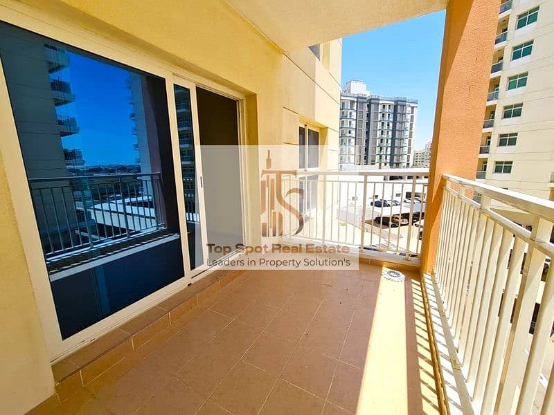 Huge Master Bedroom | Closed Kitchen | Family Home | Bayut.com