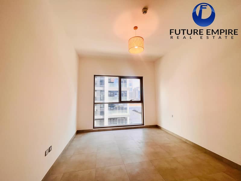 Top Finshing | Top Class Amenities | Huge Size | Balcony | Bayut.com