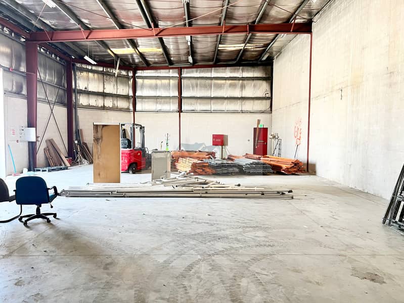 Clean warehouse for rent - Good for anything storage- Don’t miss it ...