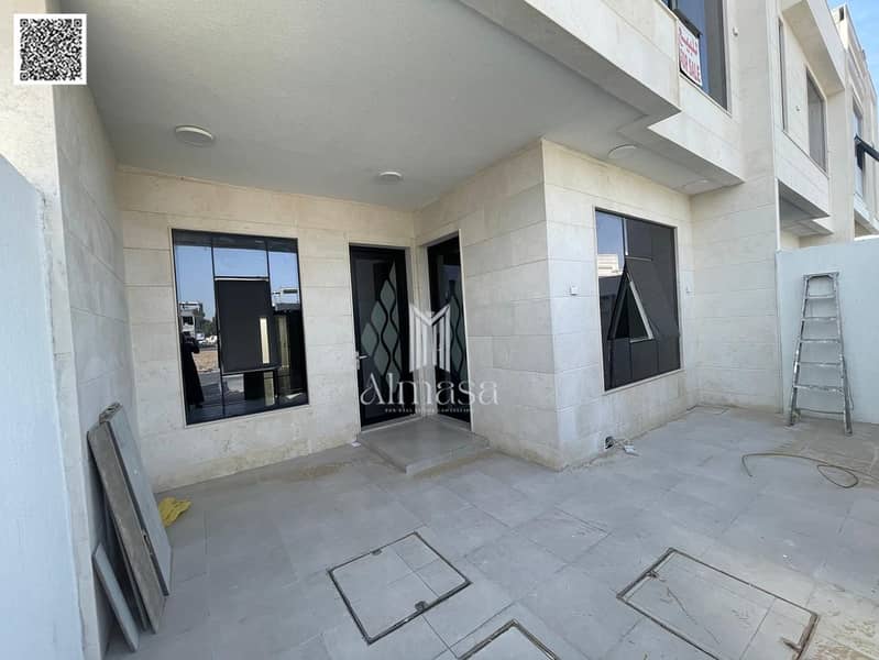 Townhouse for sale in Al-Haliou area • 5 bedrooms, master roof, at an ...