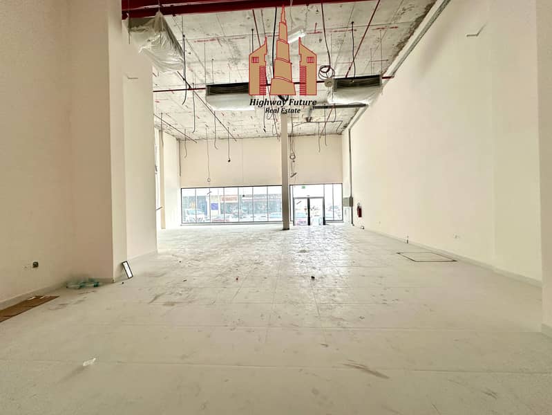 Spacious BRAND NEW SHOP WITH PRIME LOCATION STORE ROOM 2BATHTOM 200 ...
