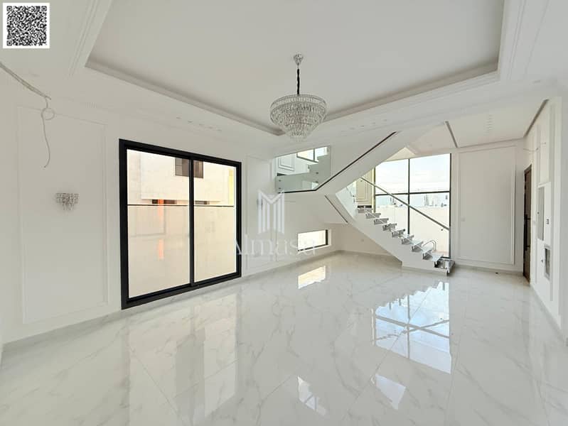 For sale: European-style villa with a swimming pool, very high-end ...