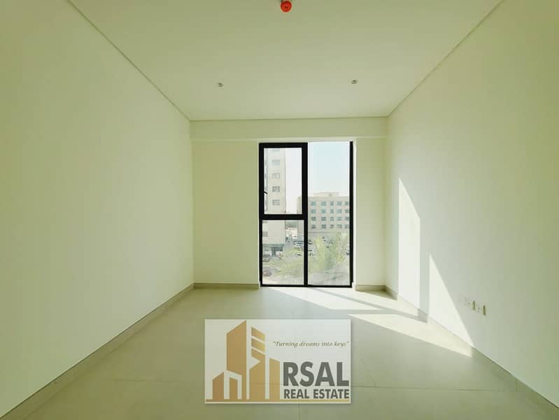 No Commission // No Deposit cash // 12 cheques payment // luxurious 2 ...