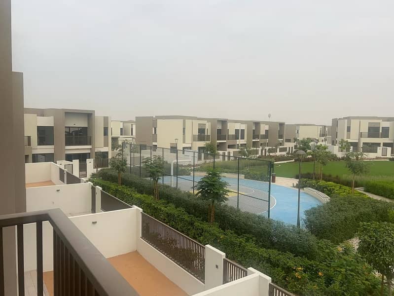 Single Row Park Facing 3 bedroom + Maid Room Spacious Size Multiple ...