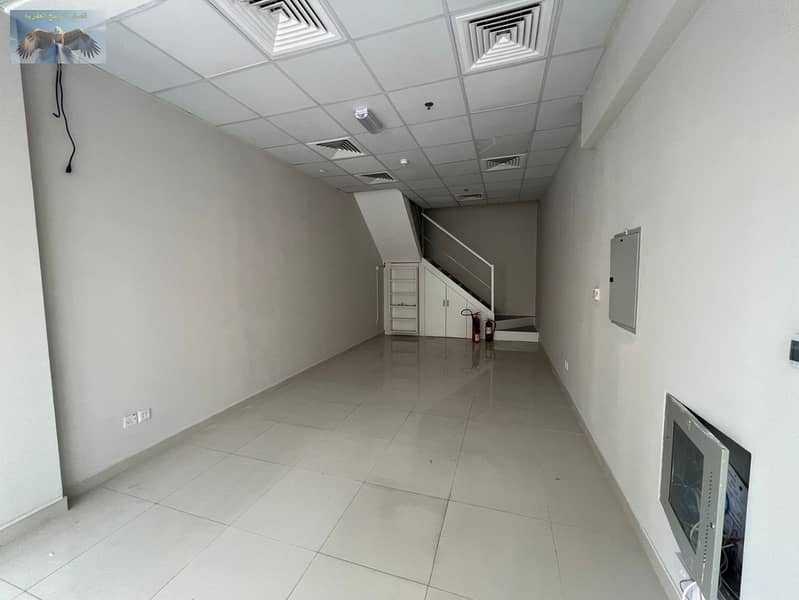 Two-floor commercial shop with a 1,000 sq ft area, suitable for all ...