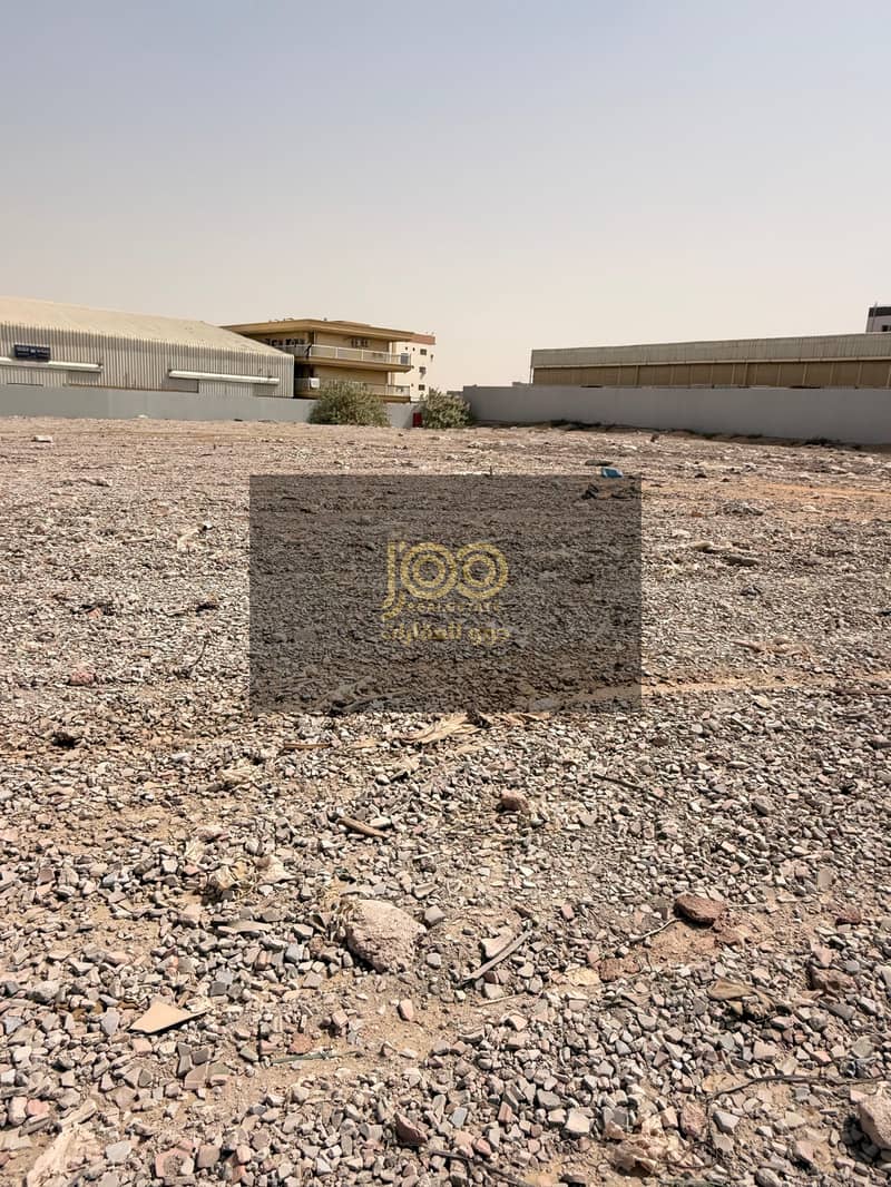 A 15,000 sq ft compound with 70 kW of electricity, including a bathroom ...