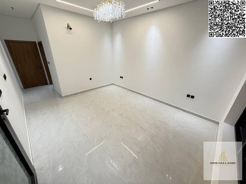 New townhouse with a large built-up area and excellent finishing, no ...