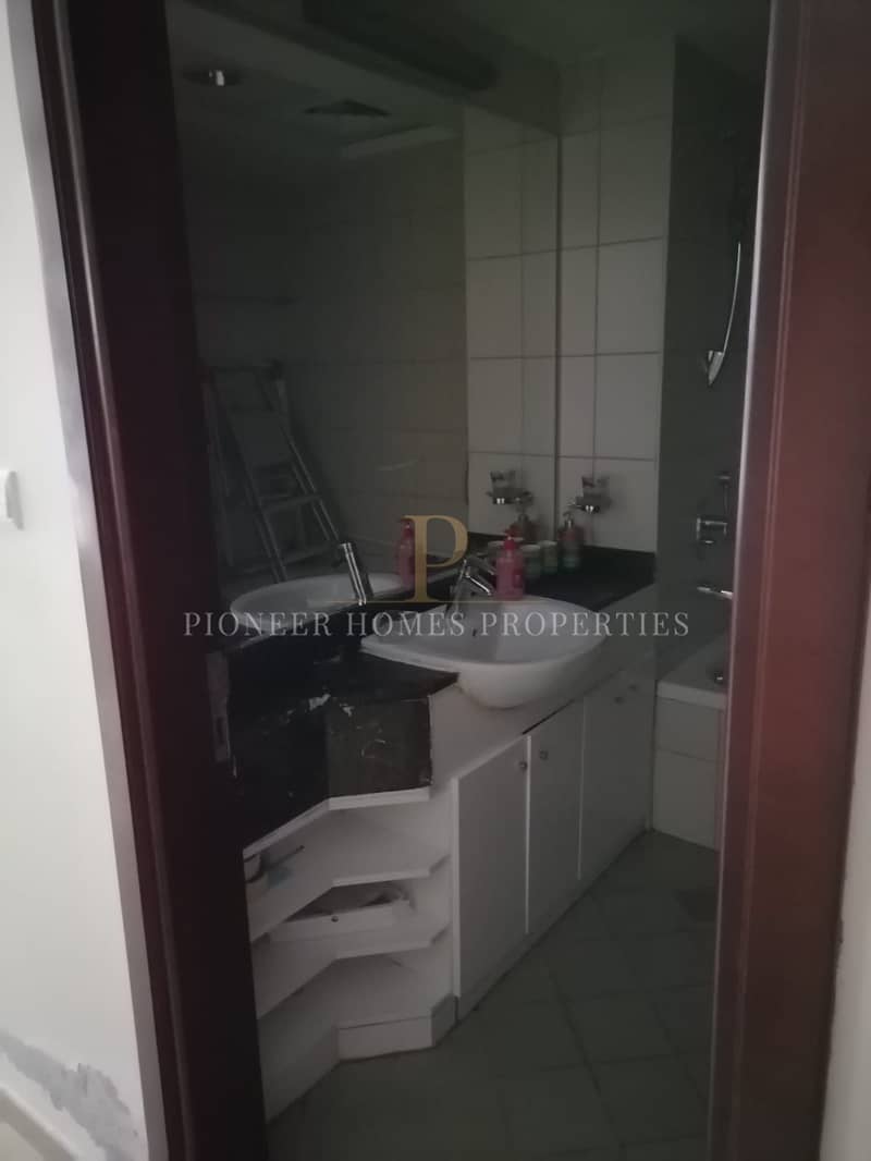 PREMIUM | READY TO MOVE | LAKE VIEW| FURNISHED | Bayut.com