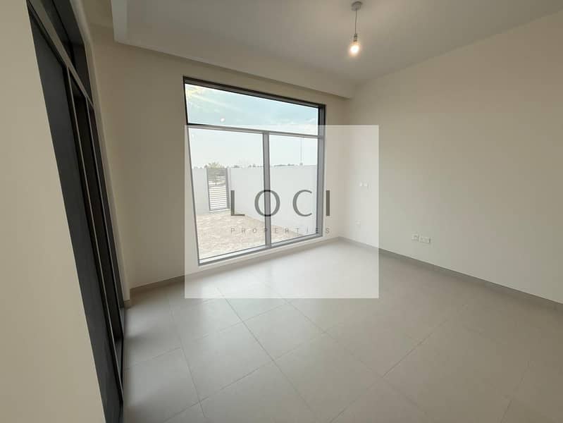 The Pulse Beachfront 3 BR Villa with Private Pool | Bayut.com