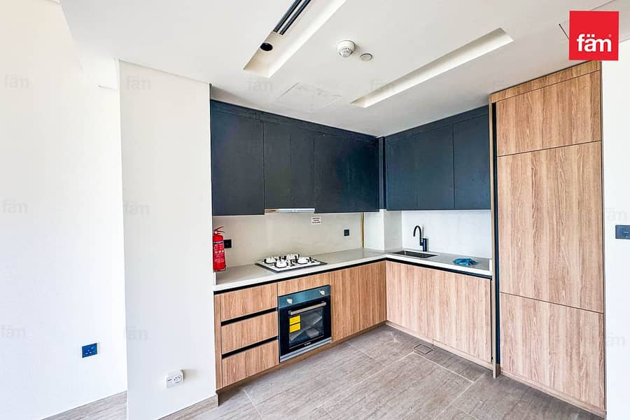 City View | High Floor | Spacious | Infinity Pool | Bayut.com