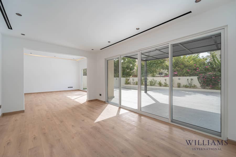 TASTEFULLY UPGRADED | PRIVATE POOL | GREAT LOCATION | Bayut.com