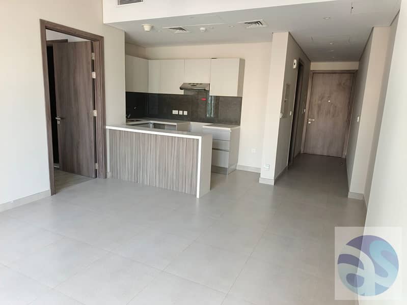 Spacious 1BR Unfurnished | Sol Avenue, Business Bay | Near Exit ...