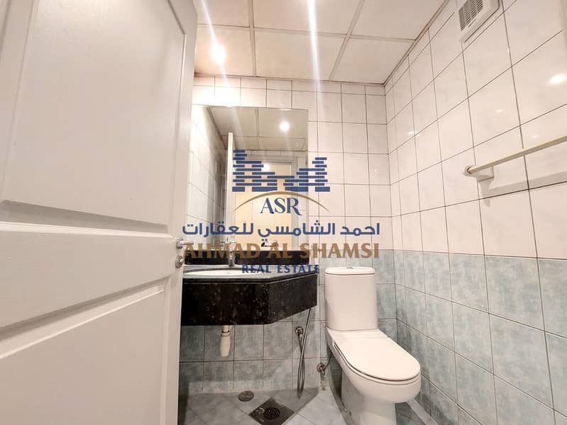 Luxurious Chiller Free 2BR Open view Gym Pool Free Close Dubai Border ...