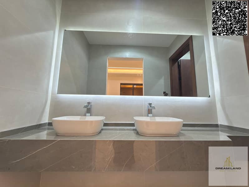 Villa for sale in Al-Haliou 2 area, corner plot on two streets, ground ...