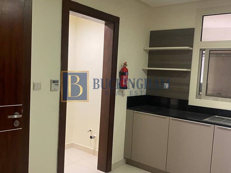 Upgraded 4BR++|Spacious Over 4500sqft |Unfurnished | Bayut.com
