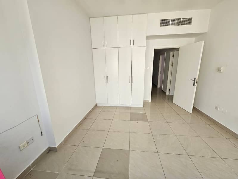 3 bedrooms and a living room in Al Majaz 3 - Annual rent - Free air ...