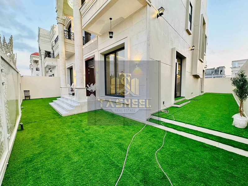 Corner villa with roof terrace, registration fees included | Super ...