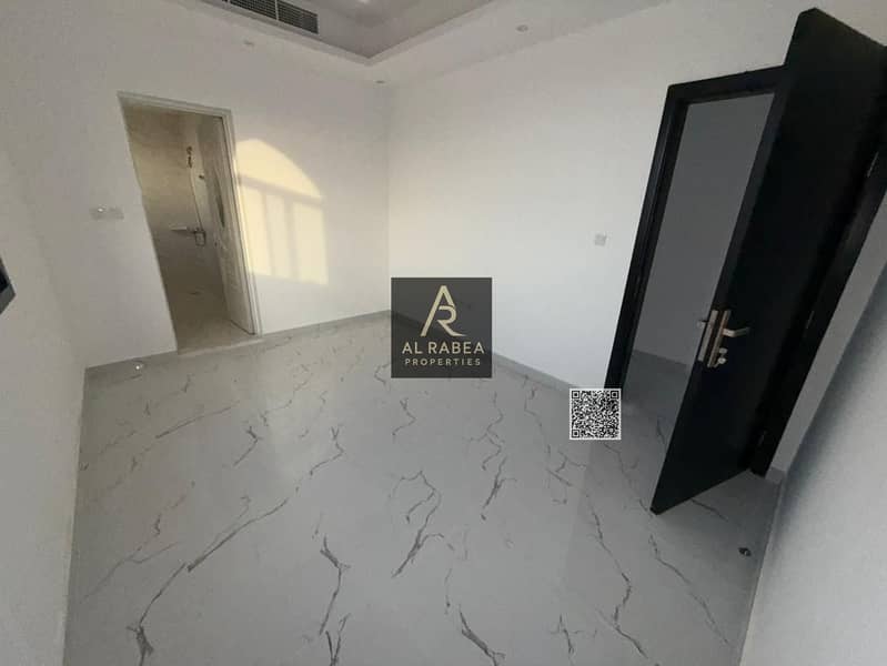 New building in Al-Aliya, first occupancy. Ground floor and four floors ...