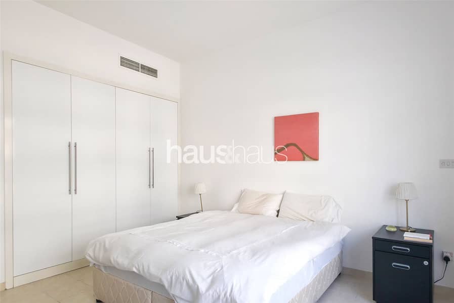 Chiller Free | Vacant 8th April | Upgraded Kitchen | Bayut.com