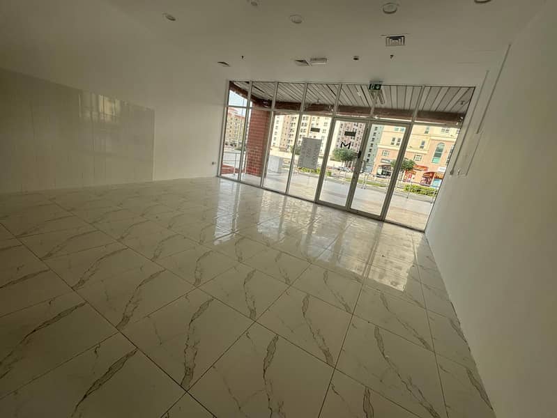 Good location Front side corner shop for rent in cbd 5 Suprem residency ...