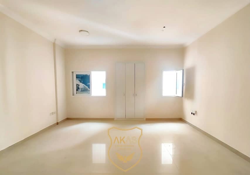 LUXURIOUS/HUGE STUDIO/IN SCHOOL AREA/BUILT IN WARDROBE/ FAMILY BUILDING ...