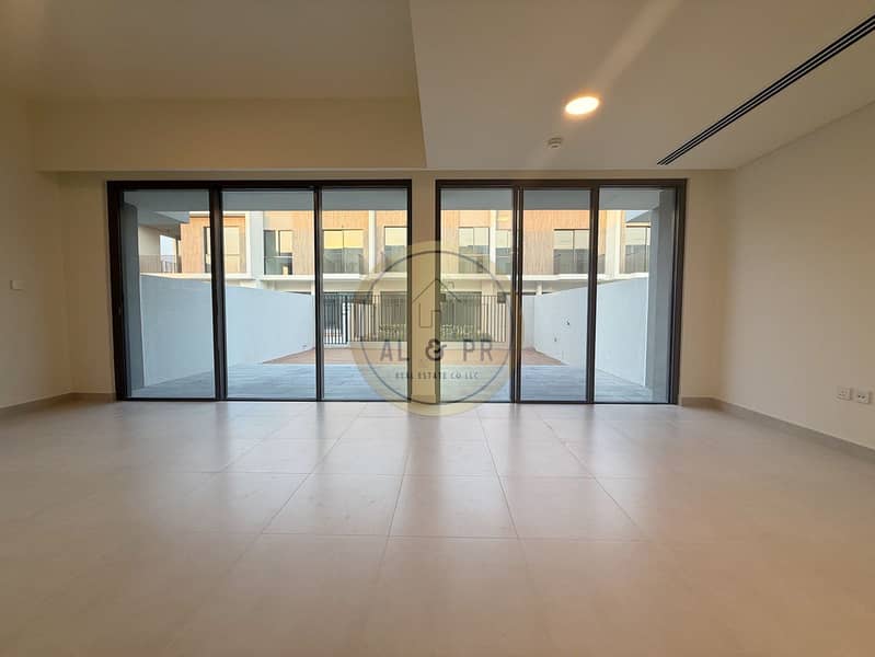 CORNER KITCHEN | SINGLE ROW | READY FOR MORTAGE | Bayut.com