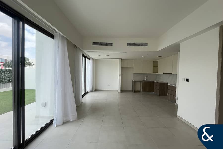 Single Row | Landscaped Garden | 4 bed | Bayut.com