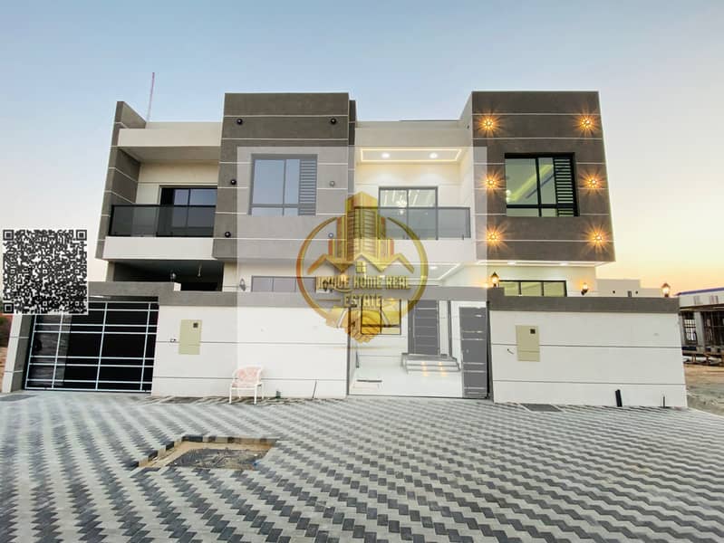 Palatial 5BR Townhouse in Helio 1 | Massive Setback & Private Roof ...