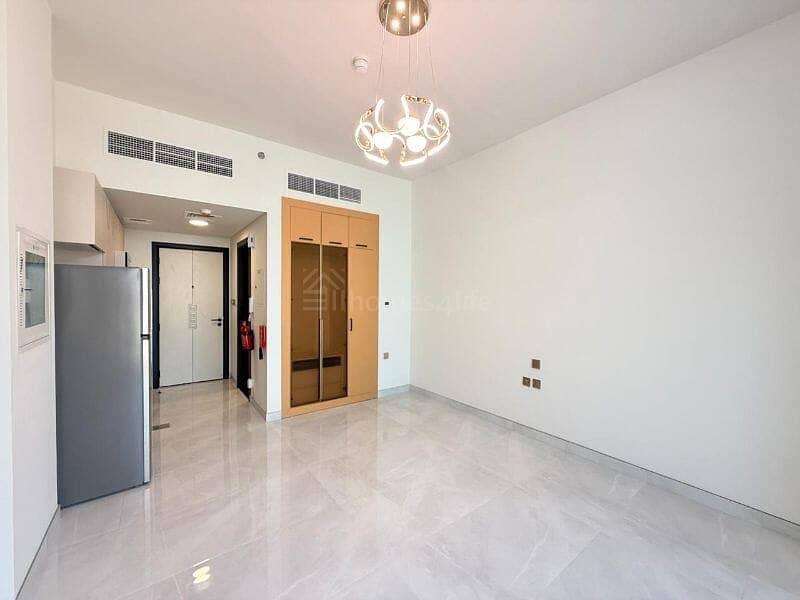 Mid Floor Studio for Rent | Community View | Bayut.com