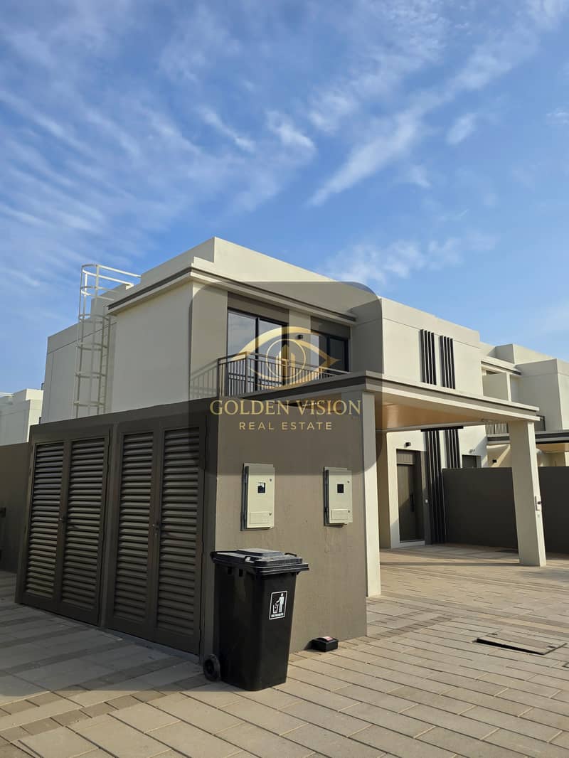 VIP 3 bedroom town house brand new ready to move in | Bayut.com