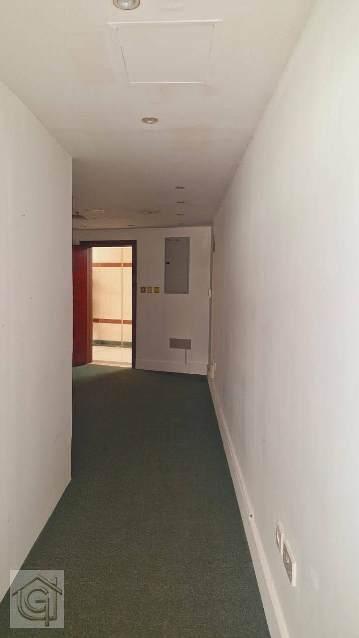 Spacious Ready-to-Move-In Office on Mina Road attached pantry and ...