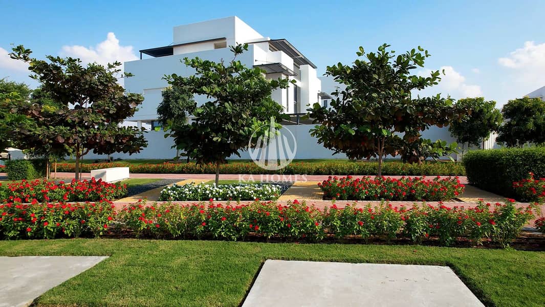 Looking to invest? Ready-to-move-in villa - installments available ...