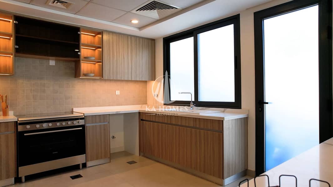 A detached villa directly on the sea, with a private beach, in the ...