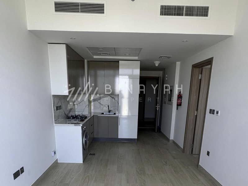 Brand New | Luxury 1BR l Pool & Burj khalifa view | Bayut.com
