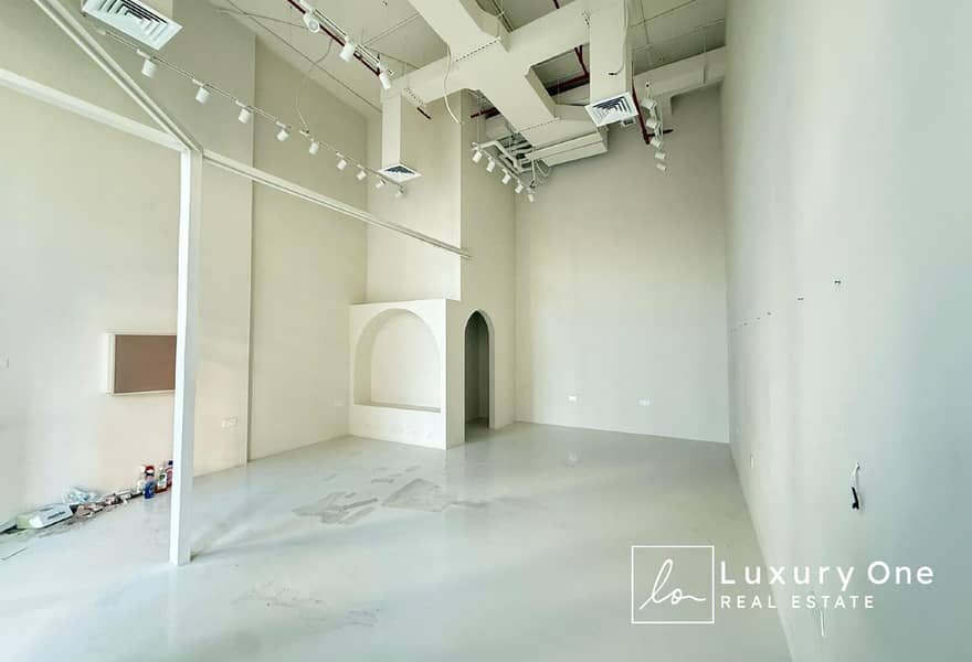 Prime Location | Main Road | Fitted | Bayut.com