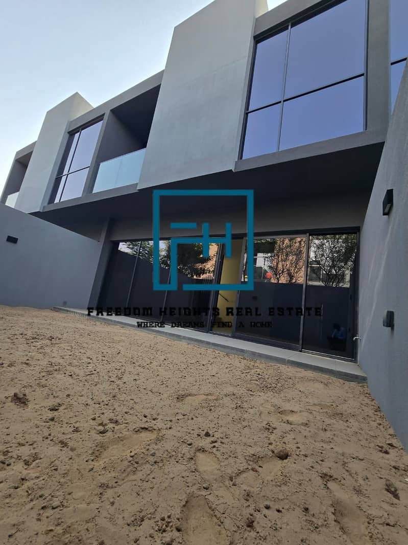 Hot Offer I 3Bed Middle I Freehold I Good Location | Bayut.com