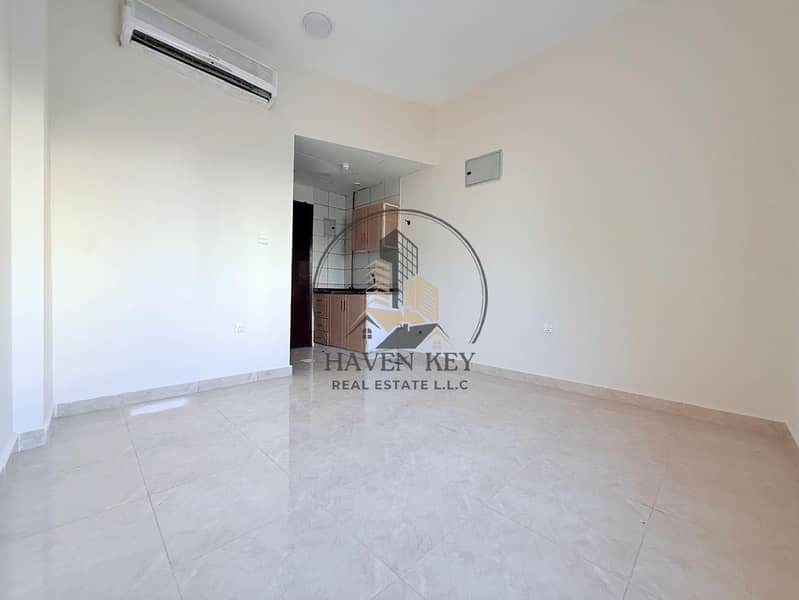 SPACIOUS ONE STODIO // PRIME LOCATION // FAMILY BUILDING // REASONABLE ...