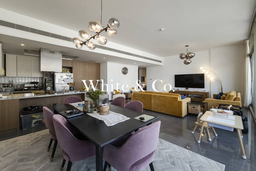 Spacious | Directly on Metro | Vacant On Transfer | Bayut.com